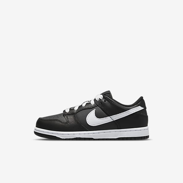 Svart Nike Dunk. Nike SE