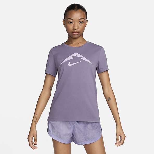 Sportliche Oberteile und T-Shirts für Damen. Nike DE
