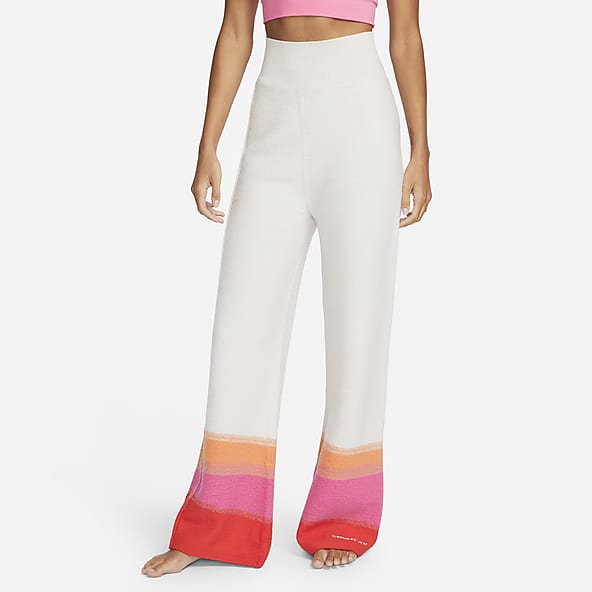 Slim Yoga Trousers. Nike LU