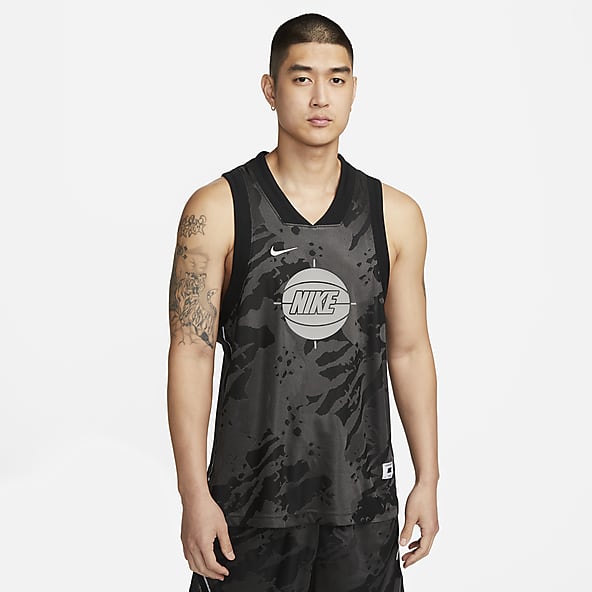 Basketball Clothing. Nike JP