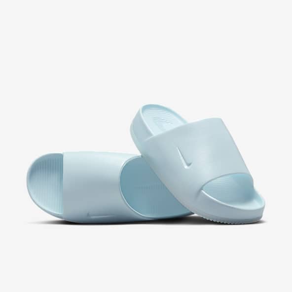 Sandály a pantofle. Nike CZ