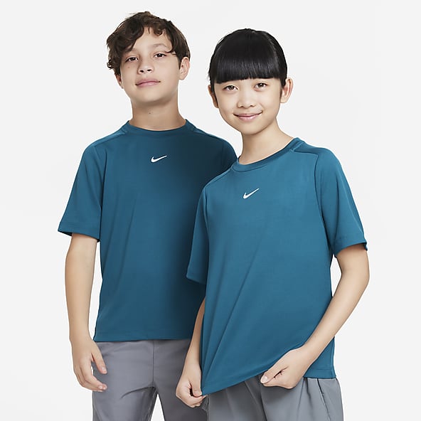 Boys. Nike IL
