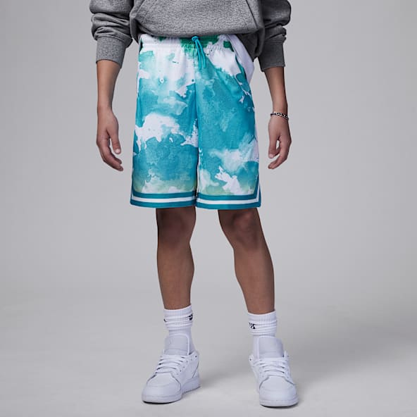 Boys Knee Length Basketball Shorts. Nike JP