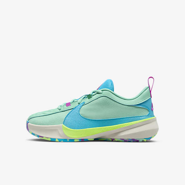 Kids Green Basketball Shoes. Nike.com