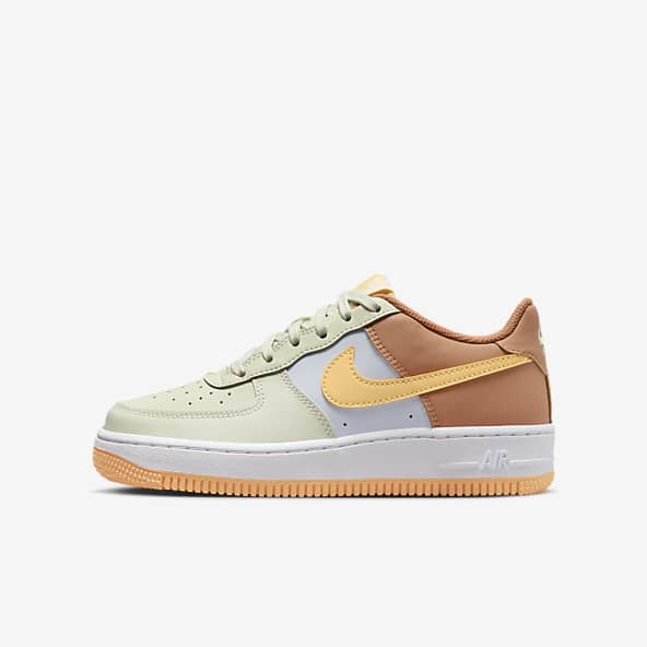 Girls Air Force 1 Shoes. Nike.com