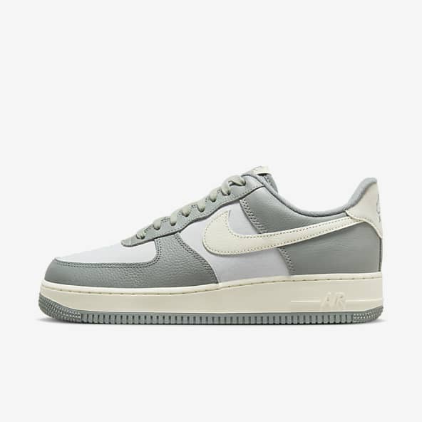 Grey Air Force 1 Shoes. Nike.com