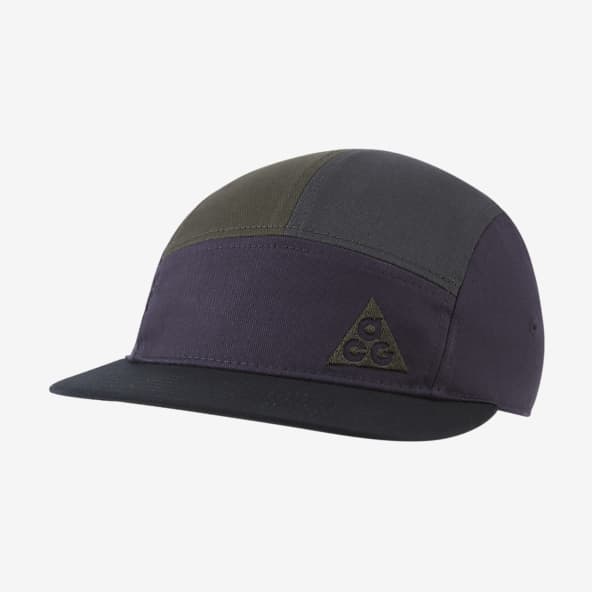 ACG. Nike IL