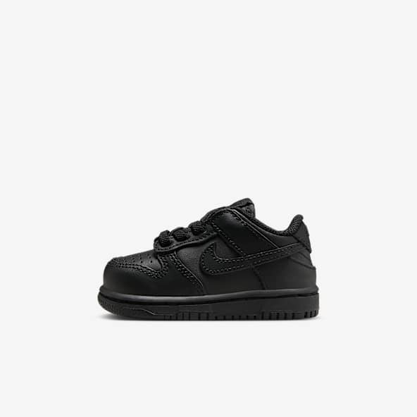 Black Nike Dunk. Nike.com