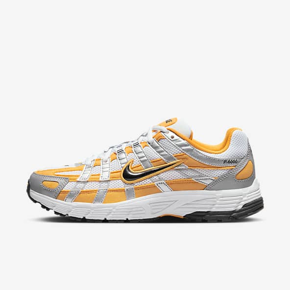Skor. Nike SE