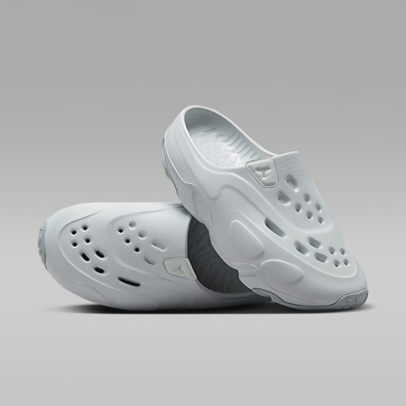 Slides. Nike SG