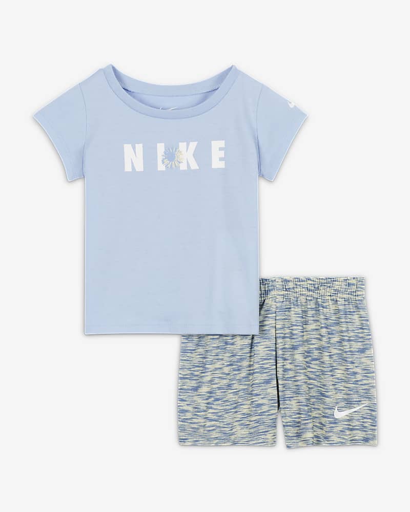 Nike Tee and Shorts Set - 16K494-Y4K