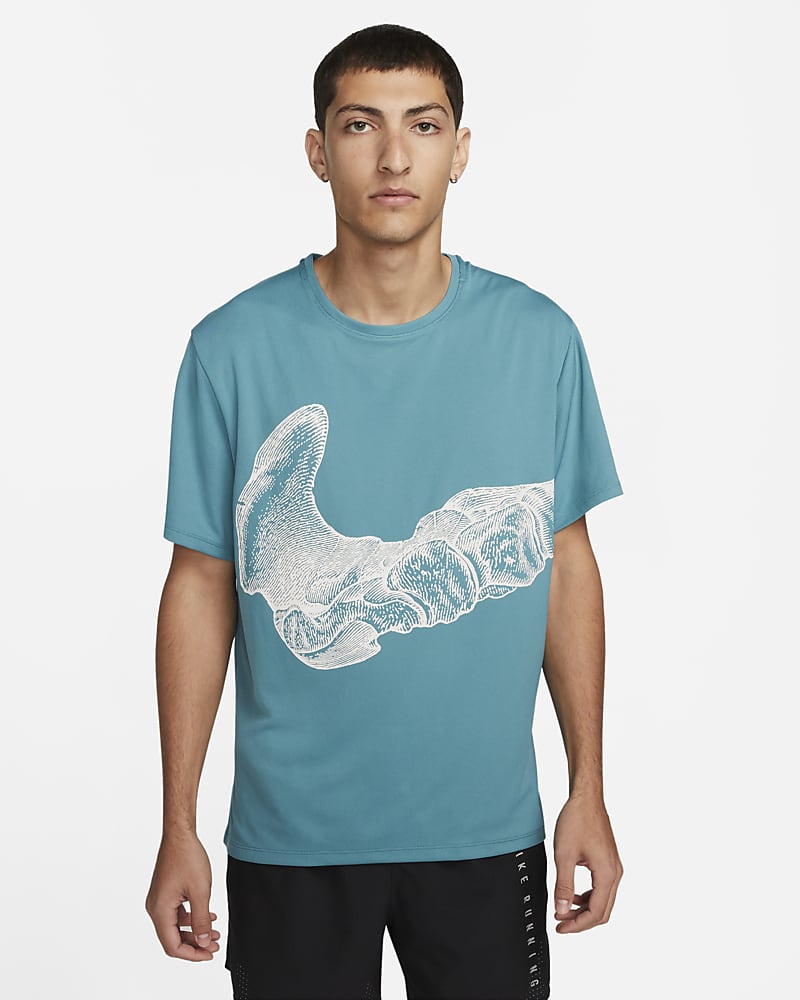 Nike Dri-FIT UV Run Division Miler - DV9263-379