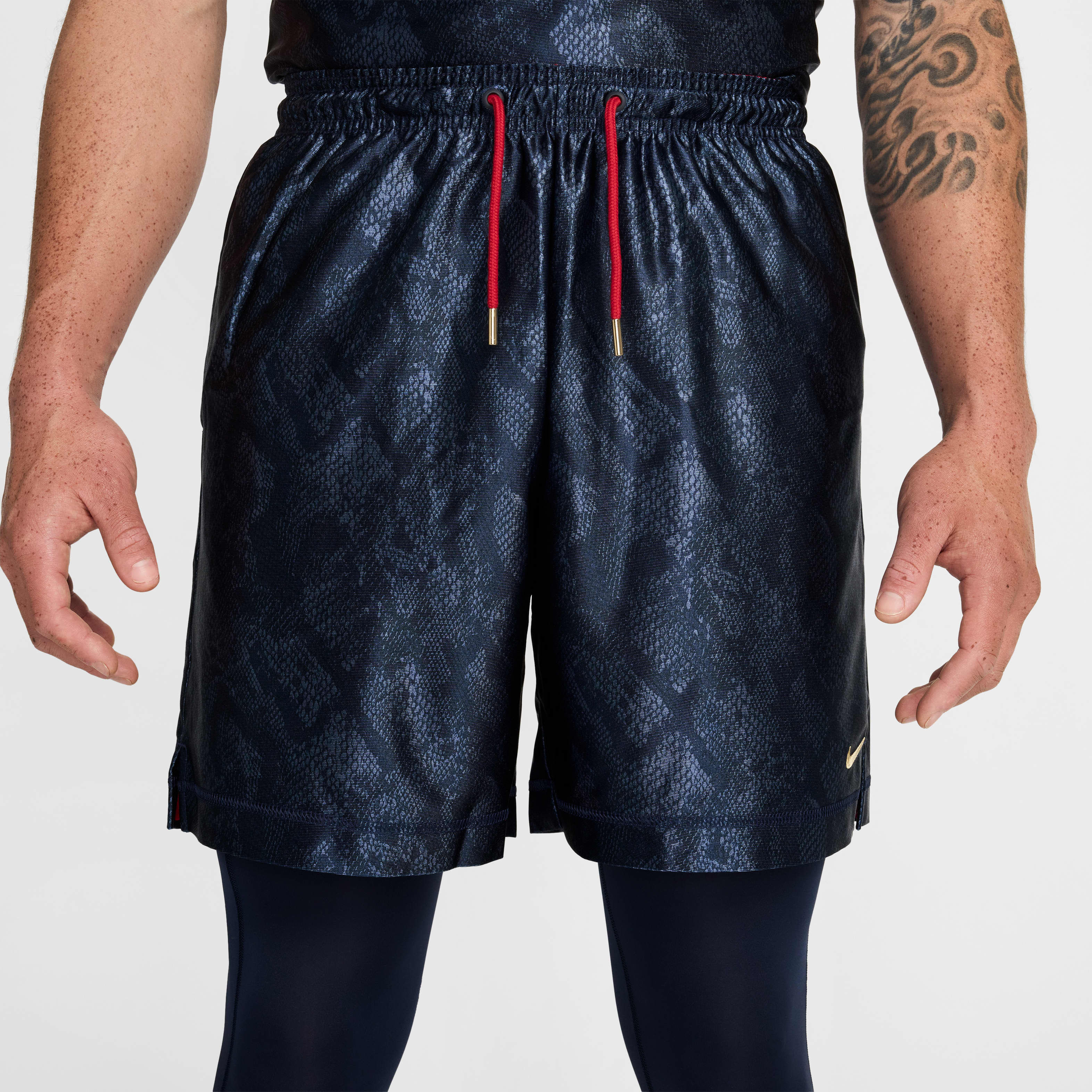 Nike Kobe Men's 15cm (approx.) Nike Dri-FIT Standard Issue Reversible ...