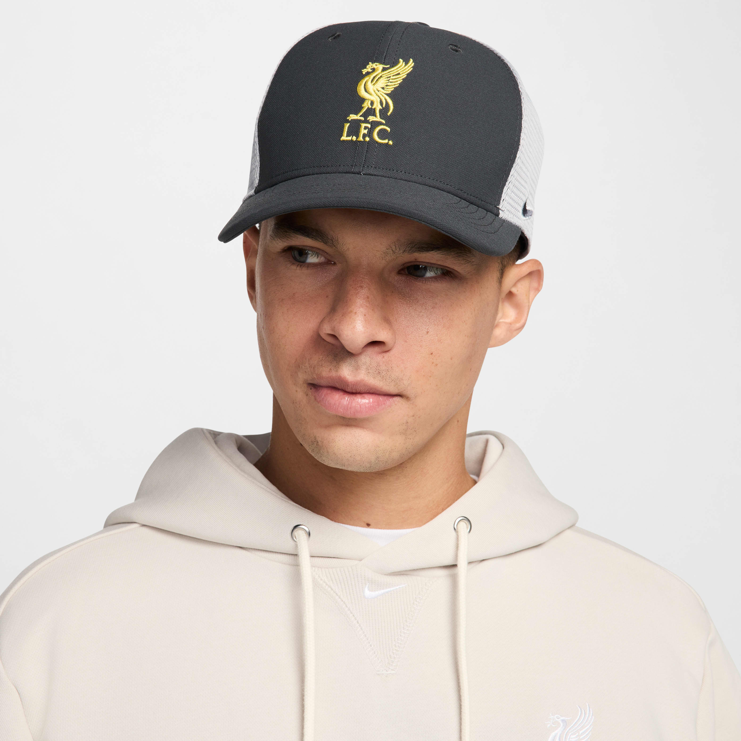 Nike Liverpool F.C. Rise Nike Football Trucker Cap | King's Cross