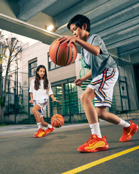 Nike Kids. Nike SG