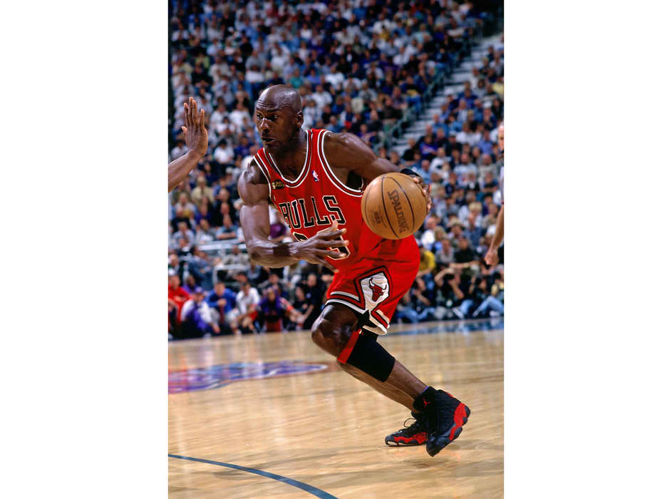 The Most Memorable Shoes by MJ in "The Last Dance". Nike.com