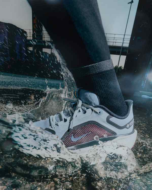 Men's Shoes, Clothing & Accessories. Nike HU