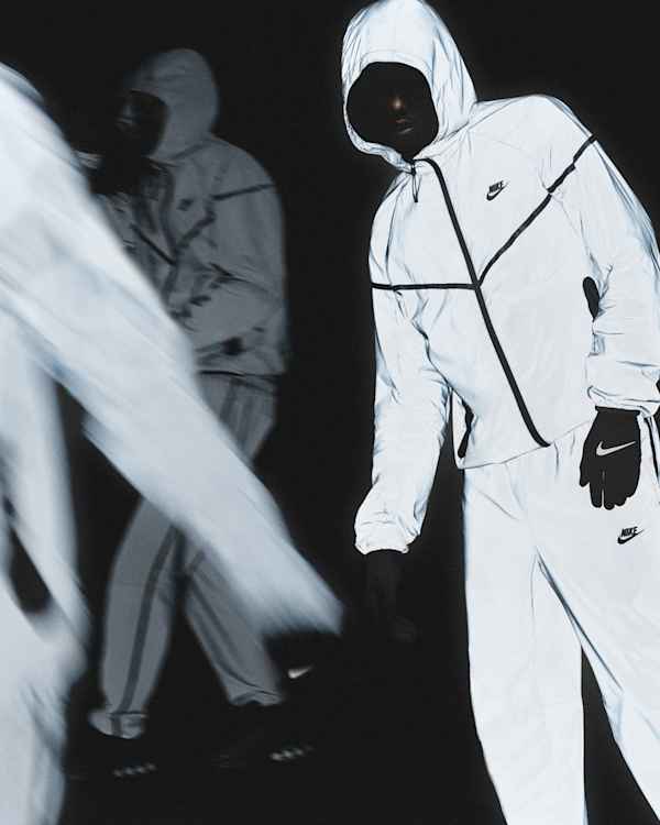 Men's Shoes, Clothing & Accessories. Nike IE