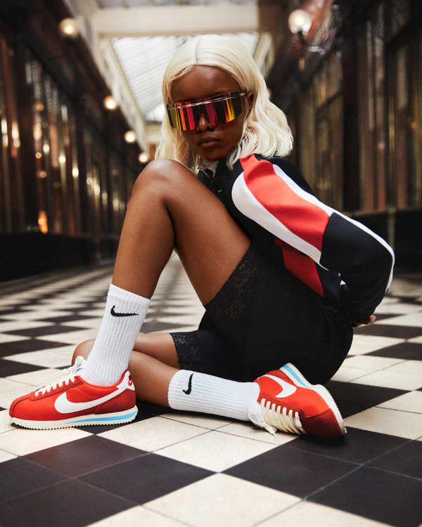Chaussures, Vêtements et Accessoires pour Femme. Nike FR