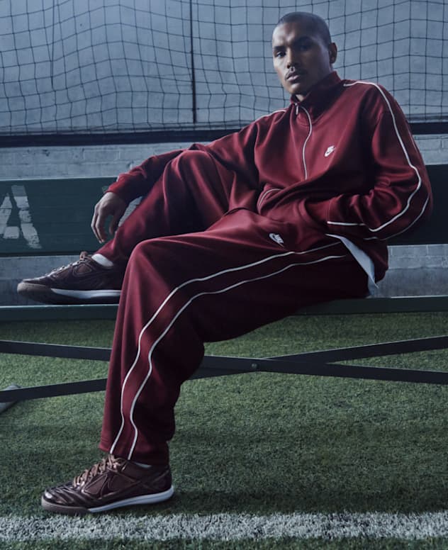 Men's Shoes, Clothing & Accessories. Nike ID