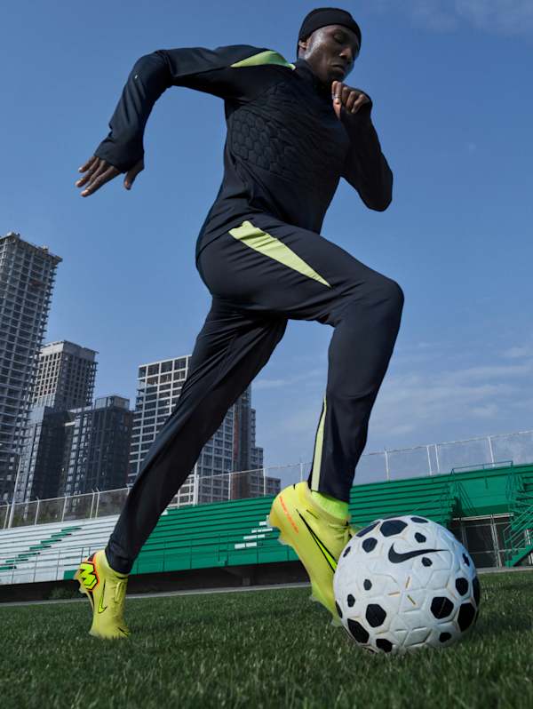 Men's Shoes, Clothing & Accessories. Nike.com