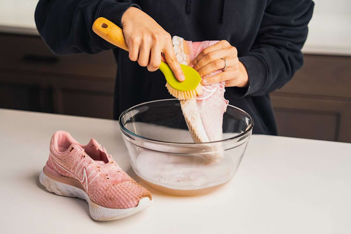 How to Clean Muddy Shoes. Nike.com