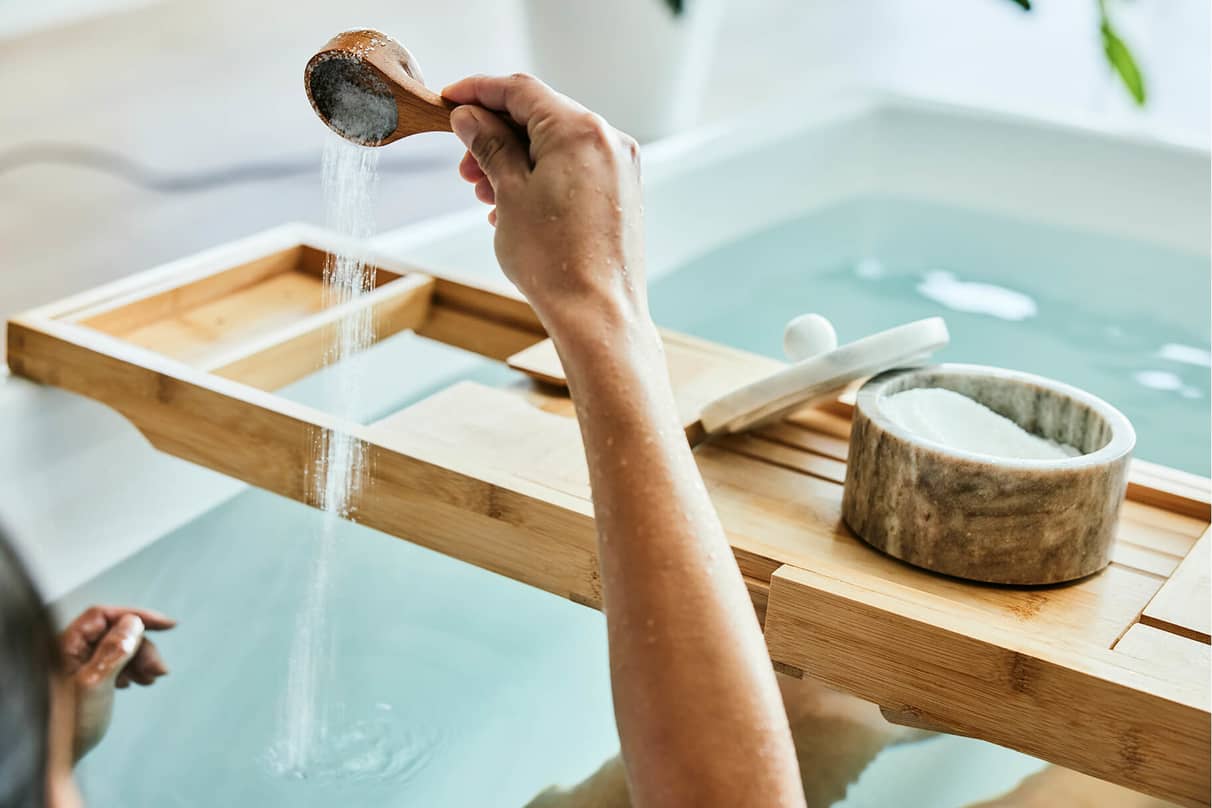 Beneficios de los baños de sales de Epsom. Nike MX