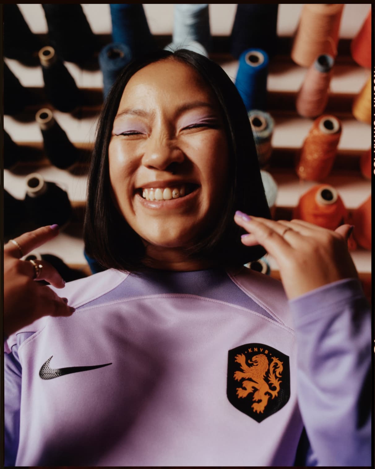 Der Look von Nike FC: Nicole. Nike AT