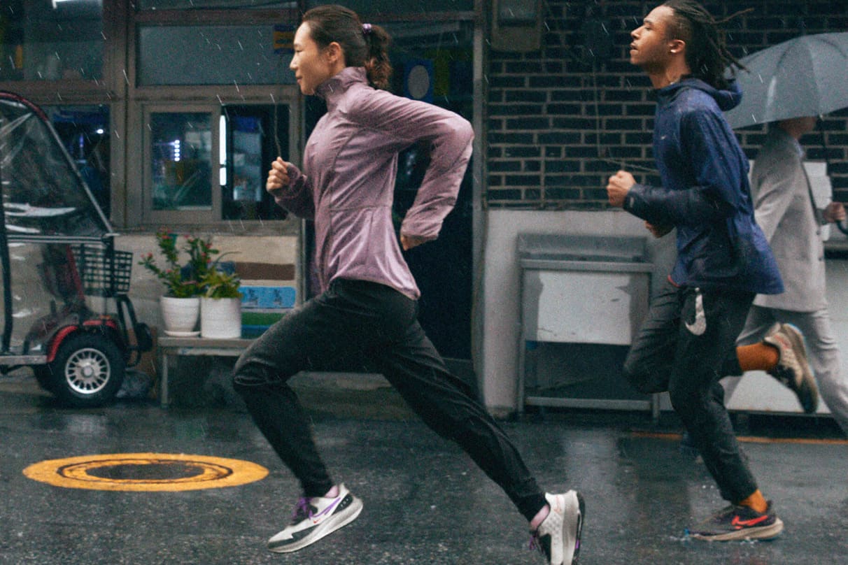 El mejor equipo para correr con lluvia. Nike
