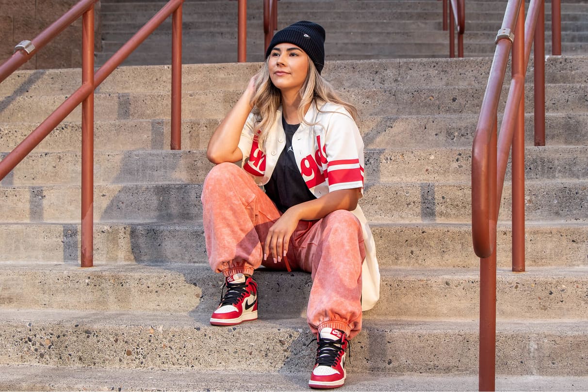 5 leuke outfits met beanies van Nike. Nike BE