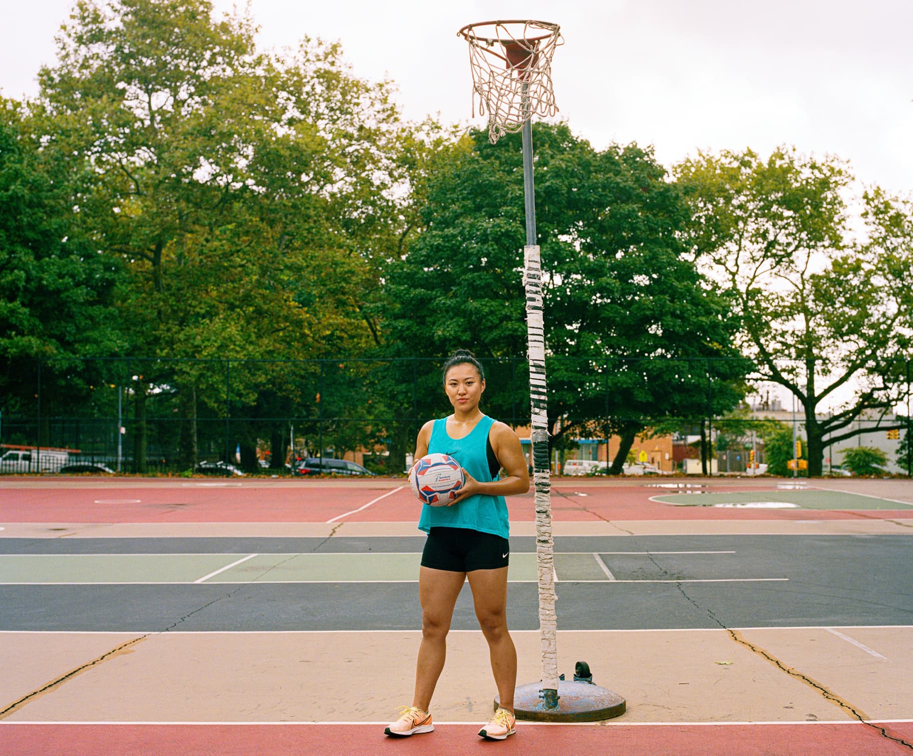 Snapshots: Freunde durch Netball mit Maggi Gao . Nike DE