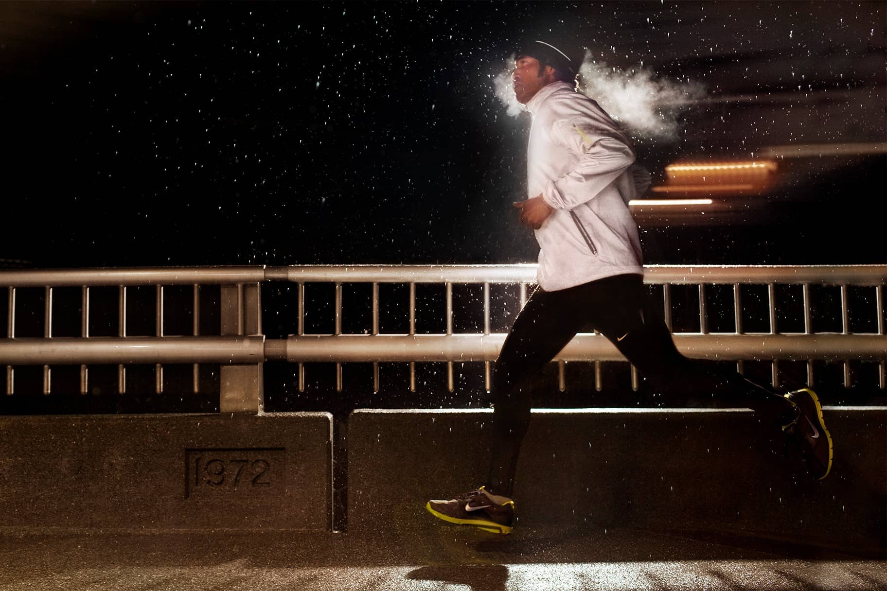 Here s Why Running In Cold Weather Can Cause Chest Pain Nike SG