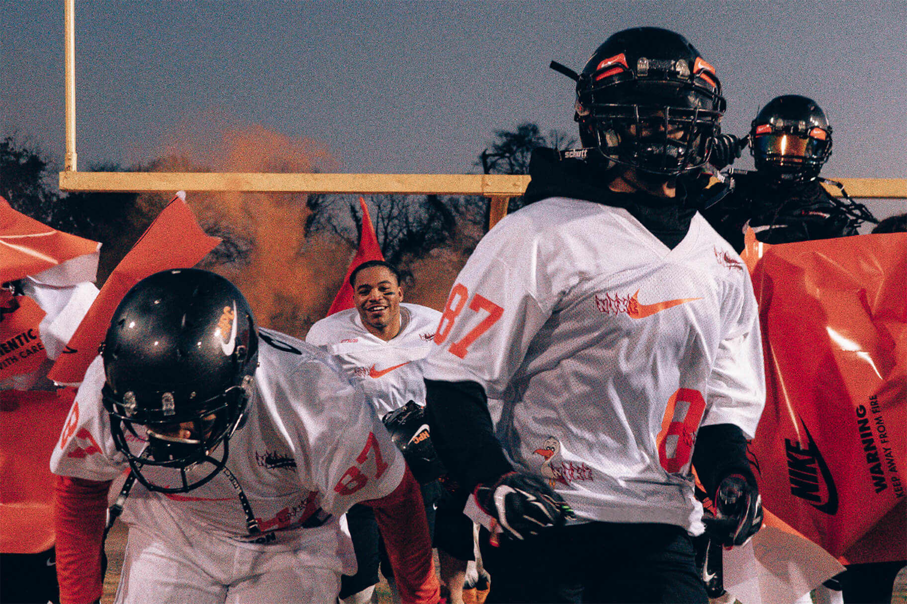 7 Nike Gift Ideas for American Football Players, Coaches and Fans. Nike GB