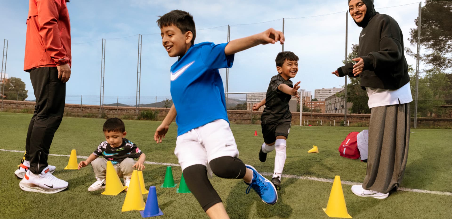 Guida alla calzata per bambini: scegliere le scarpe da calcio giuste ...