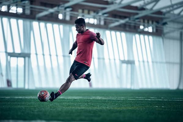 Was sind die Positionen der Spieler:innen im Fußball? . Nike DE