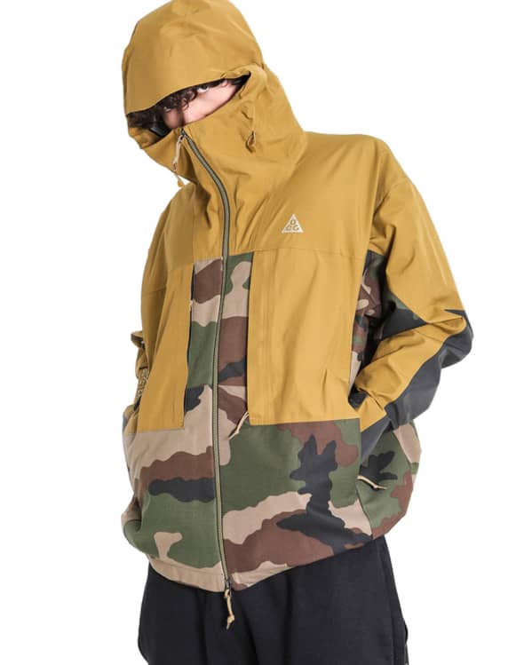 Starcow x Nike: a Re-Creation collab in Paris. Nike IE