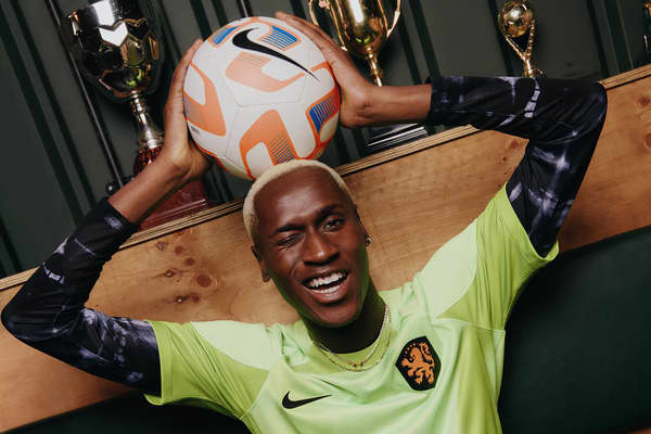 Nike Debuts Revolutionary Technology With the Air Zoom Mercurial. Nike.com