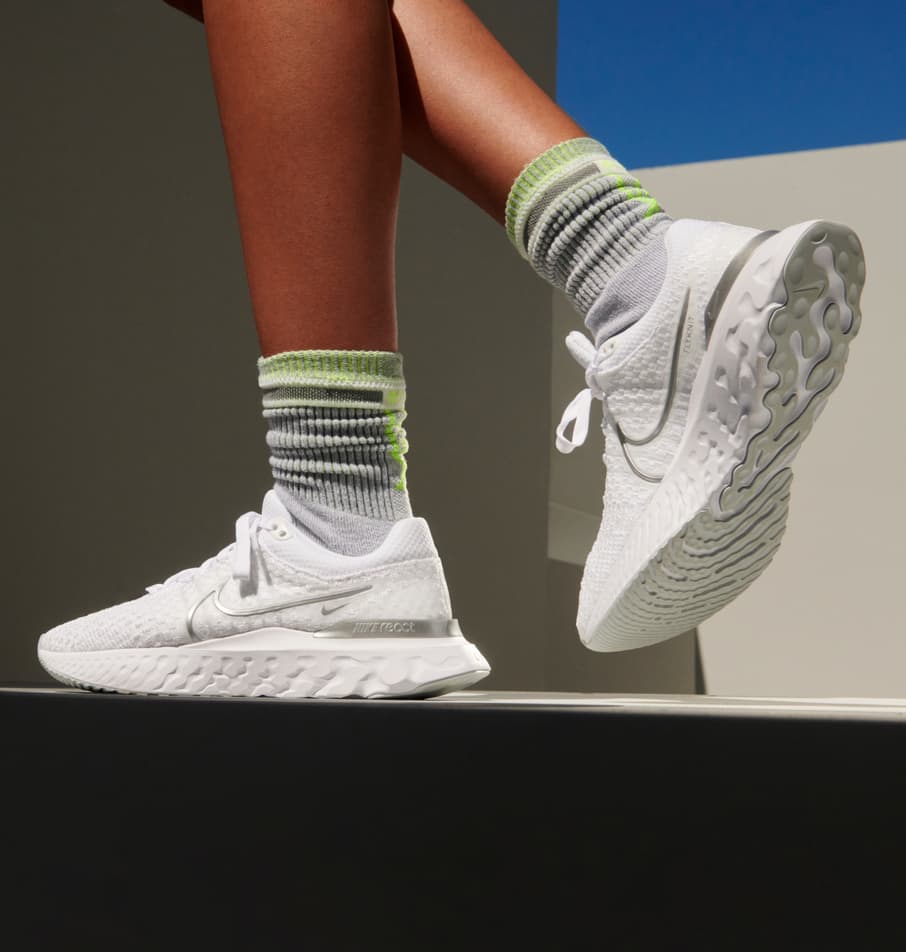 Women's Shoes, Clothing & Accessories. Nike.com