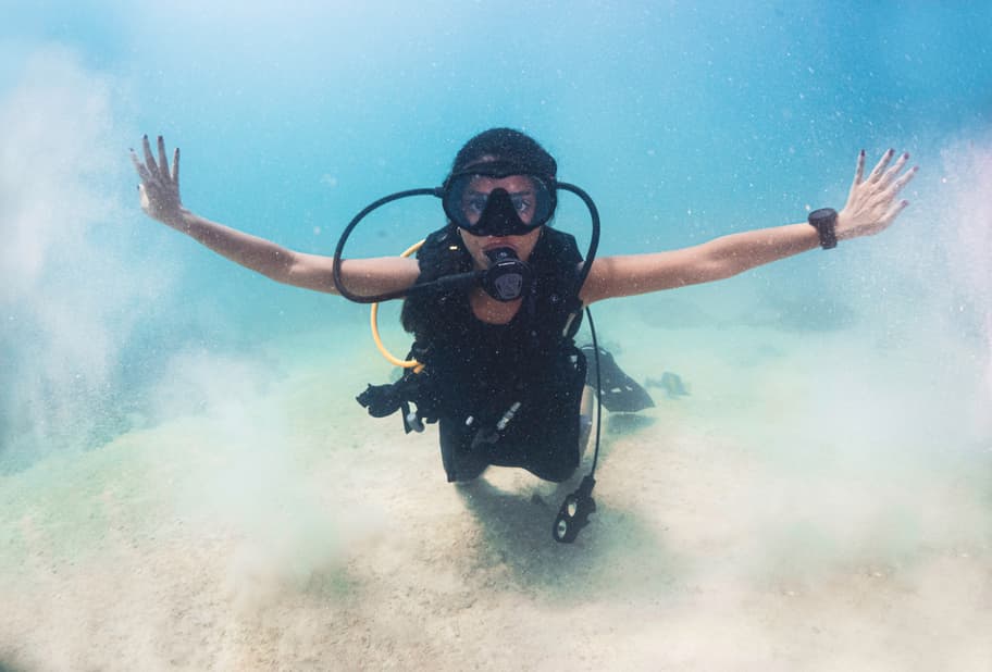 My Back Garden: Deepening the World of Scuba Diving for Women. Nike HR