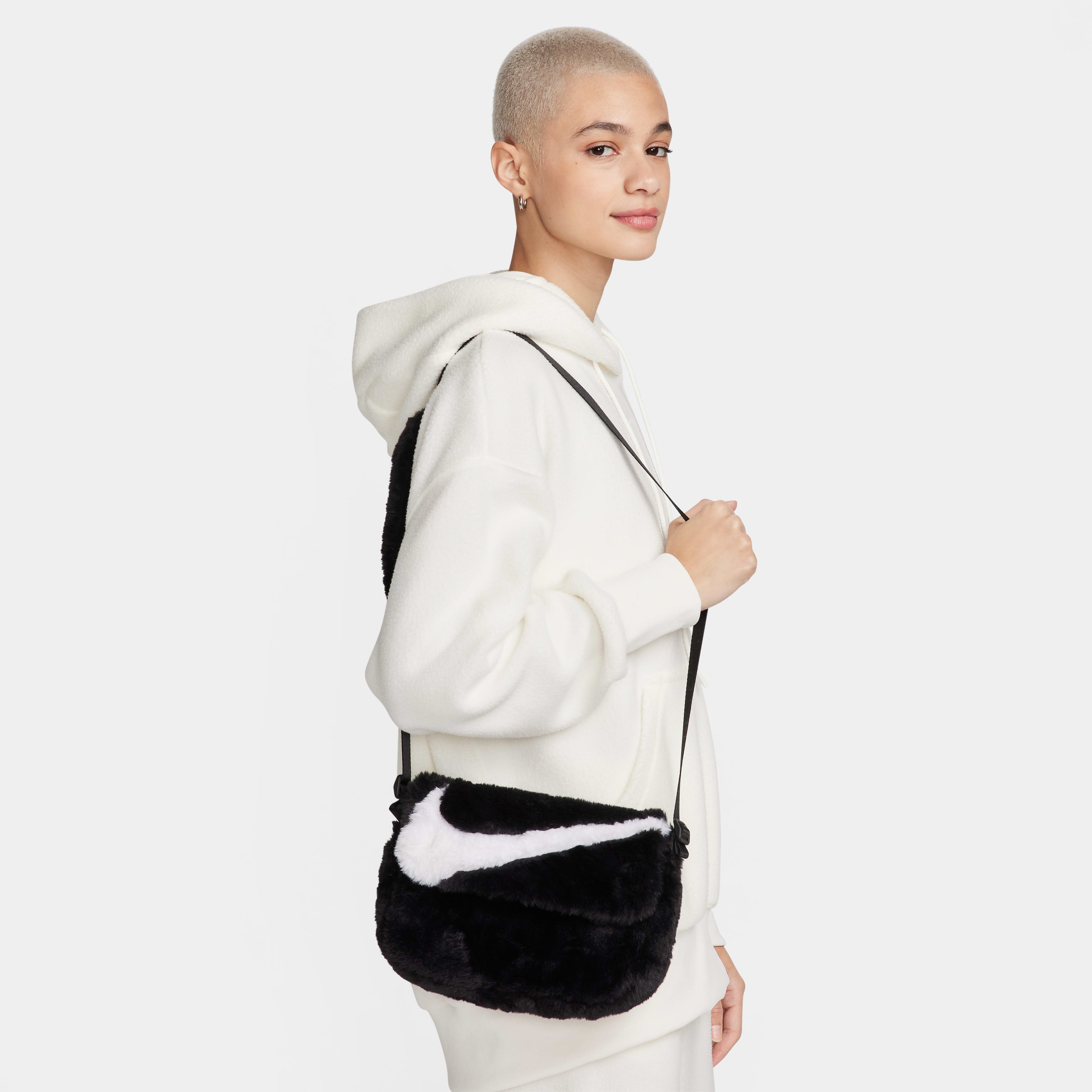 Nike Sportswear Futura 365 Faux Fur Cross-Body Bag (1L) | King's Cross