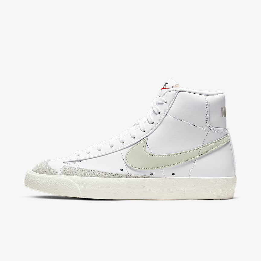 Nike. Just Do It. Nike RU