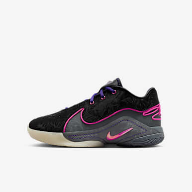 The LeBron XXII is built to handle pressure and powerful moves. Nike PH