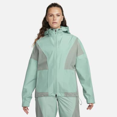 How To Pick the Best Rain Jacket for Running By Nike. Nike NL