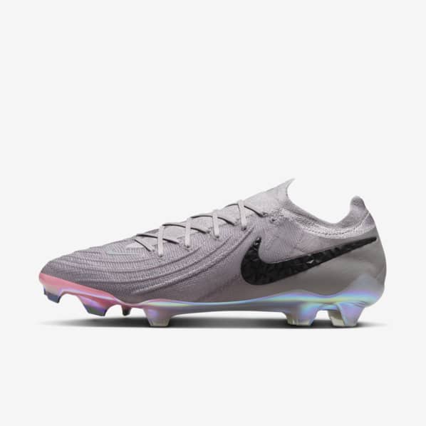 Trouver les bonnes chaussures de football en salle. Nike FR