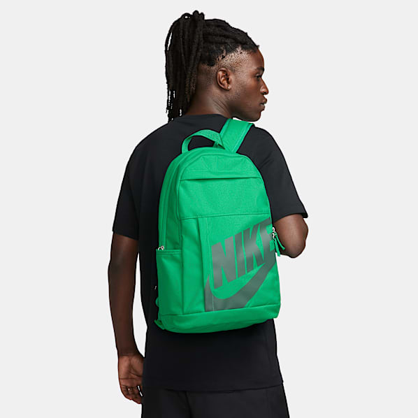 How To Find the Best Backpack for Travelling. Nike MY