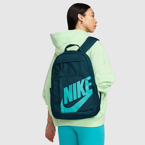 How To Find the Best Backpack for Travelling. Nike UK