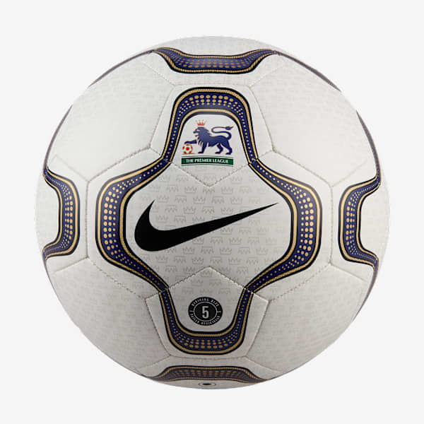 Cómo patear un balón de fútbol. Nike ES