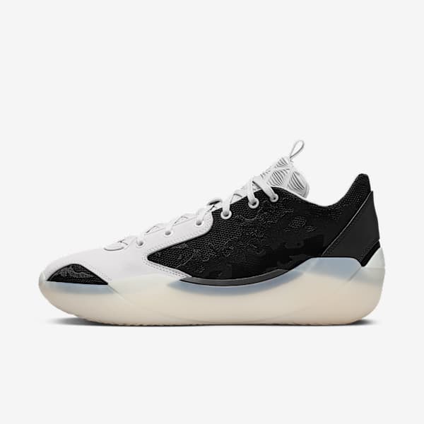 Meet Michael Jordan's newest signature shoe: the Air Jordan XXXIX . Nike ZA