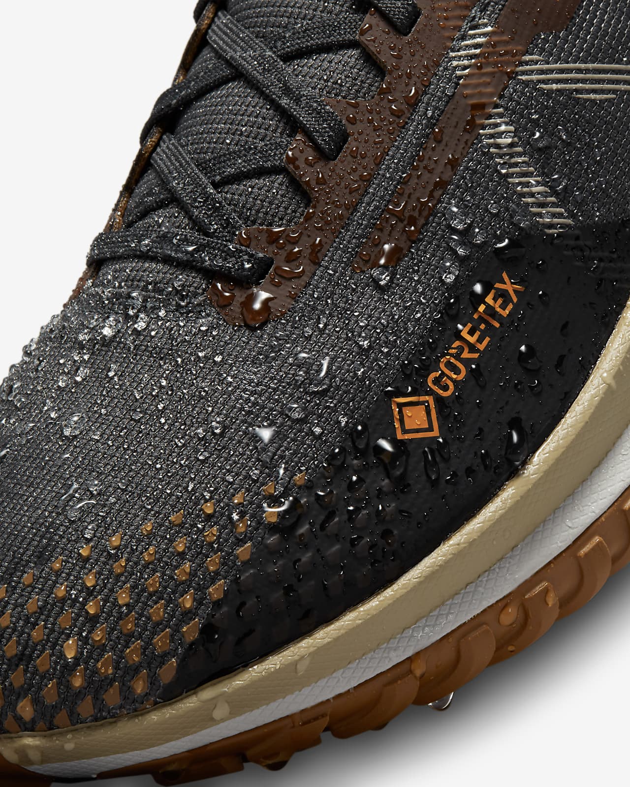 nike men's pegasus trail 5 gore-tex running shoes — Trueartists