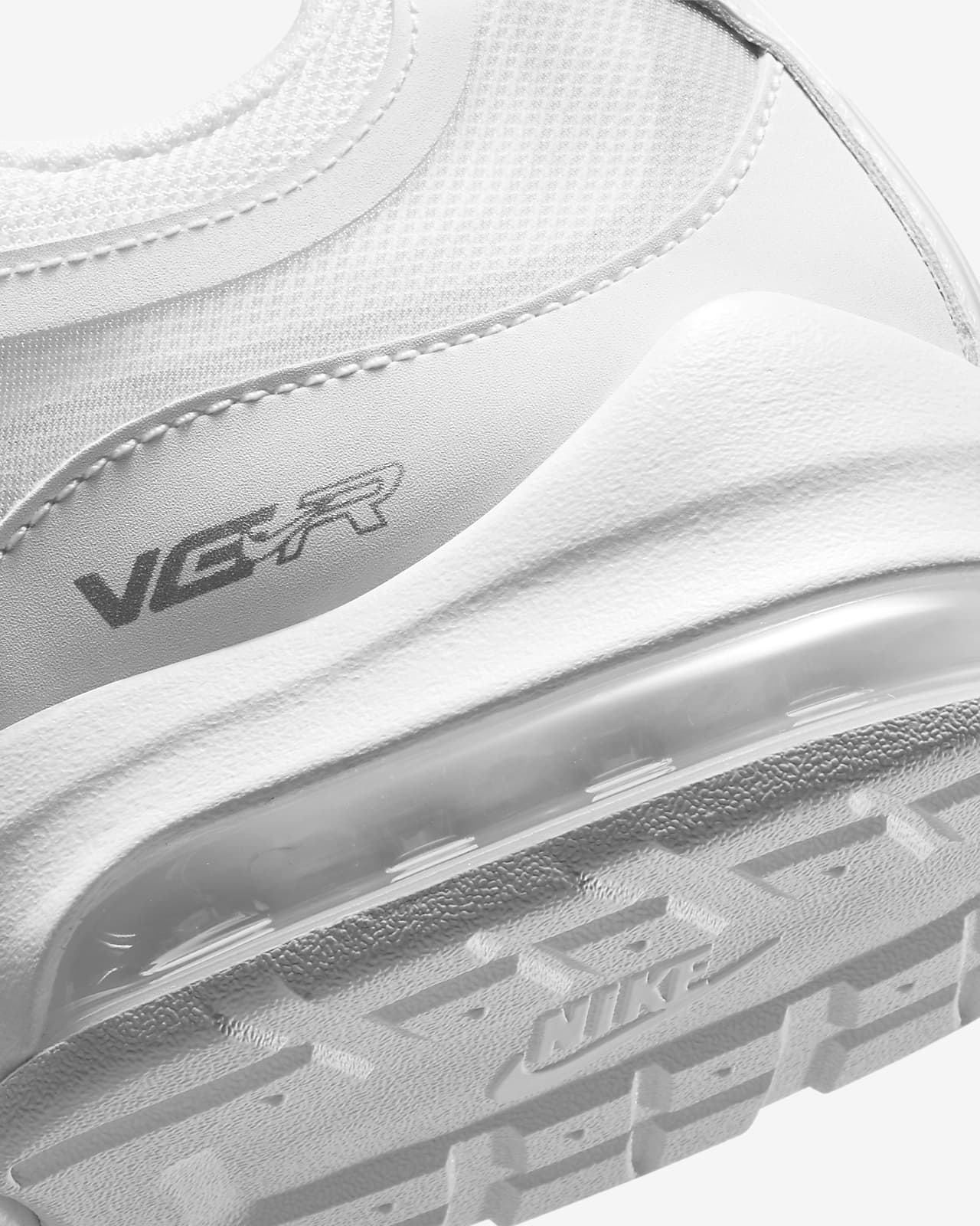 Nike Air Max VG-R Men's Shoes. Nike BE